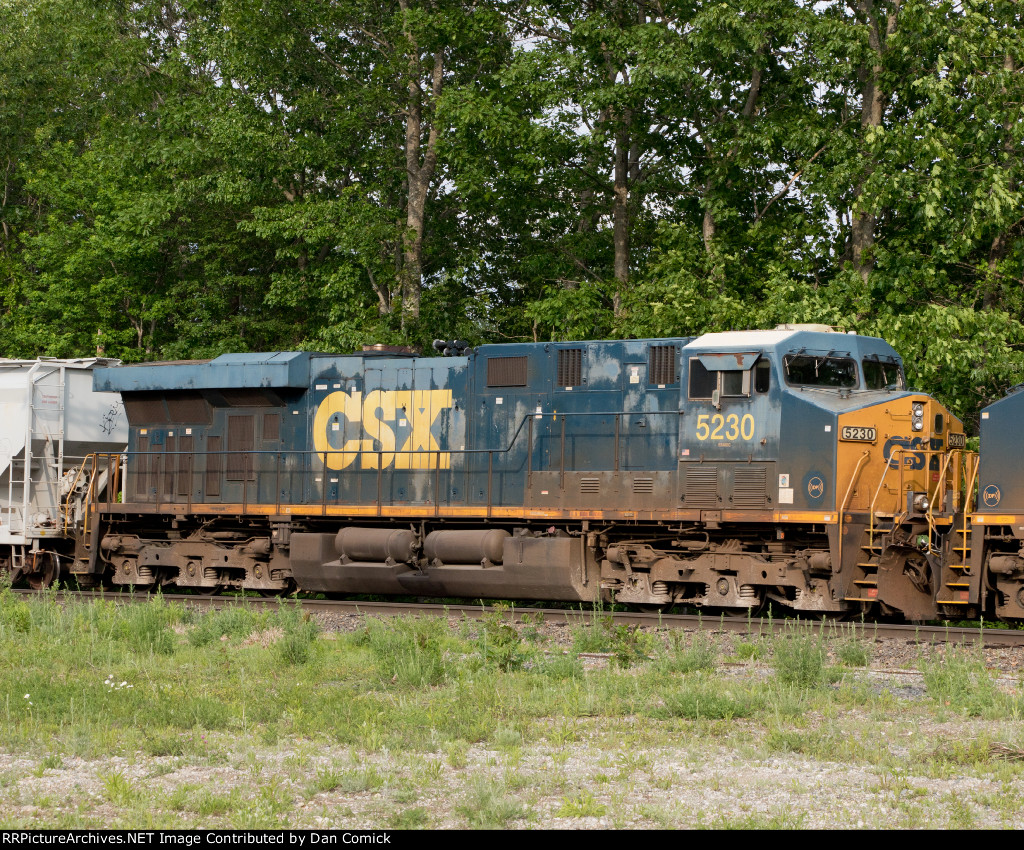 CSXT 5230